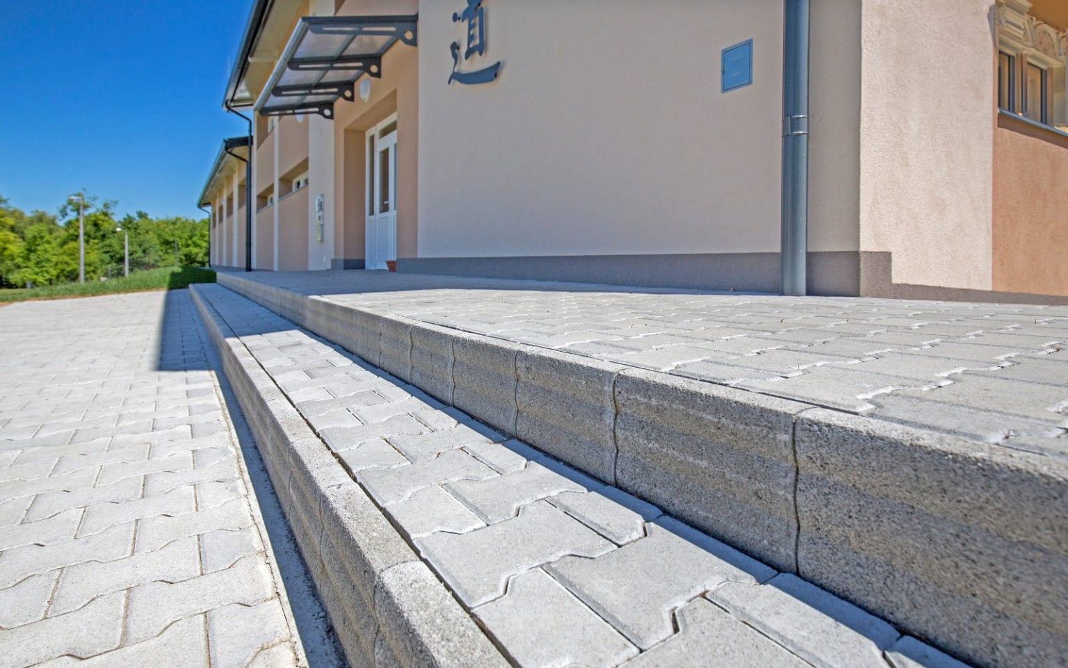 Pavele din beton Solido - Leier | România